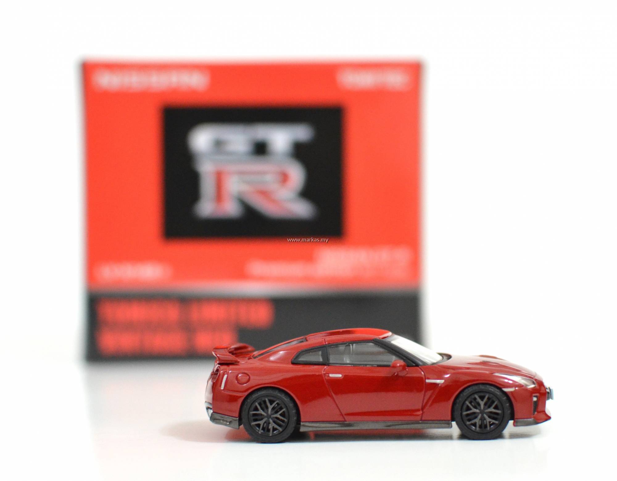TOMICA LIMITED VINTAGE NEO LV-N148D NISSAN GT-R PREMIUM EDITION 2017 MODEL (RED)