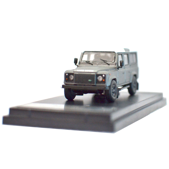 MASTER MODEL 1/64 LAND ROVER DEFENDER 110 AIRCRAFT GREY