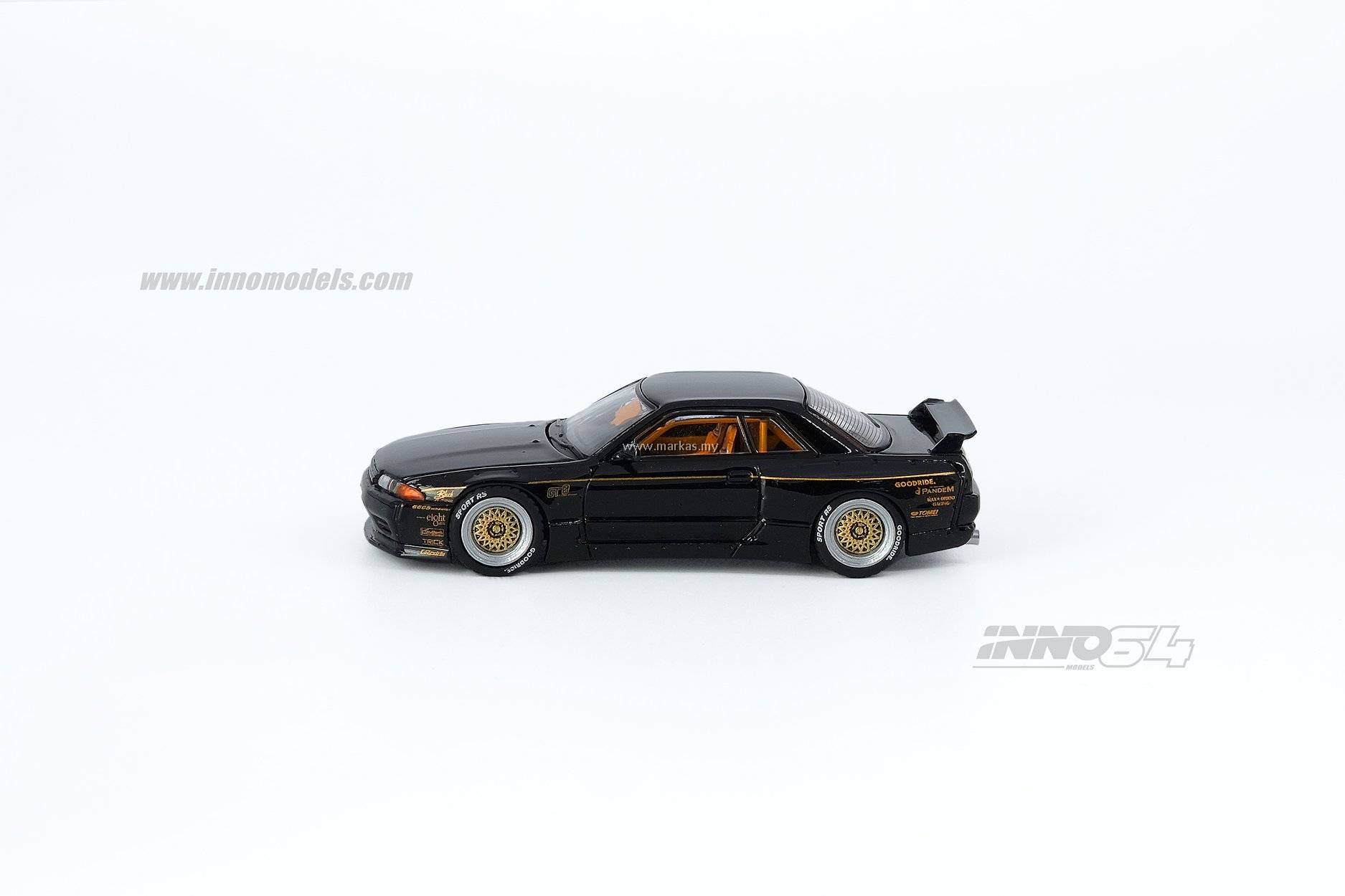 INNO MODELS INNO64 1/64 NISSAN SKYLINE GT-R R32 PANDEM BLACK