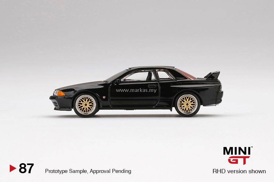 MINI GT 1/64 #87 NISSAN GT-R R32 BLACK WITH BBS LM WHEEL