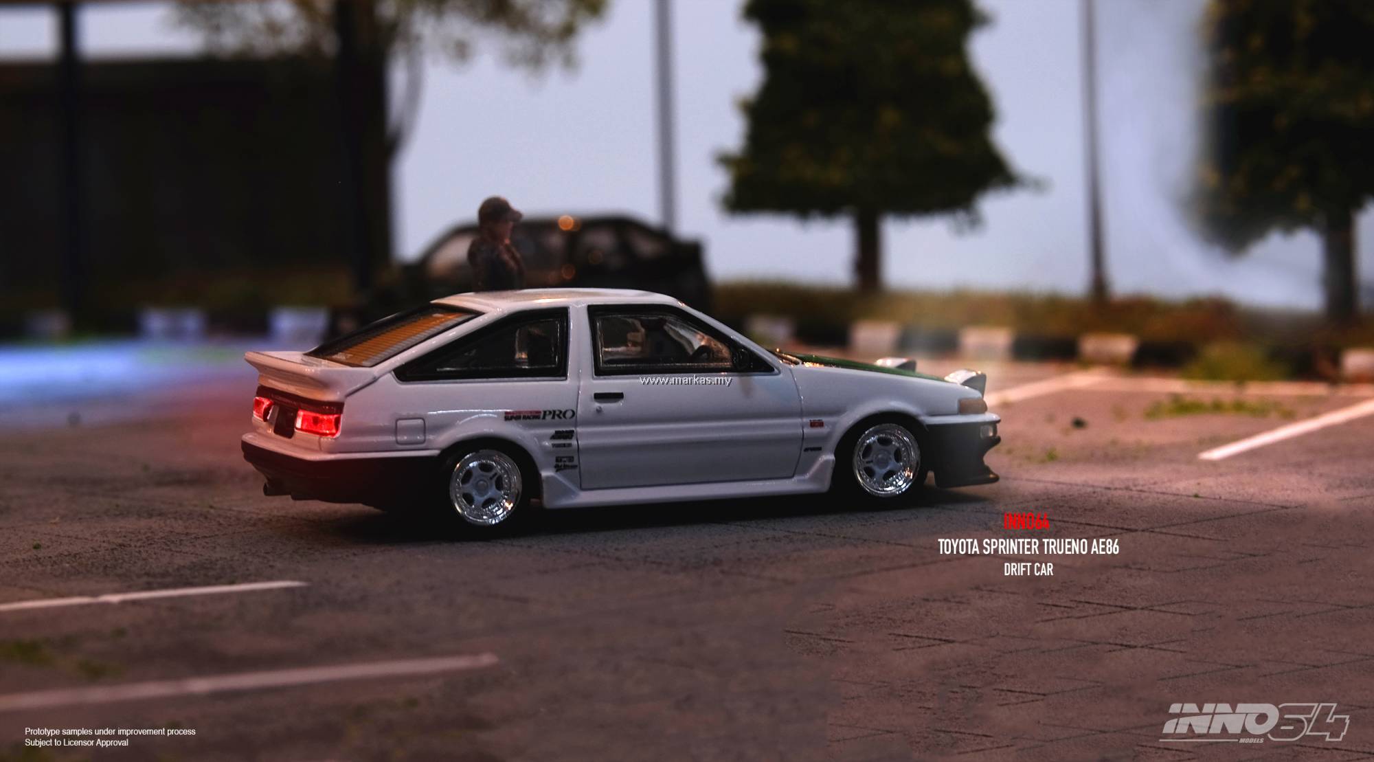 INNO MODELS INNO64 1/64 TOYOTA SPRINTER TRUENO AE86 DRIFT CAR