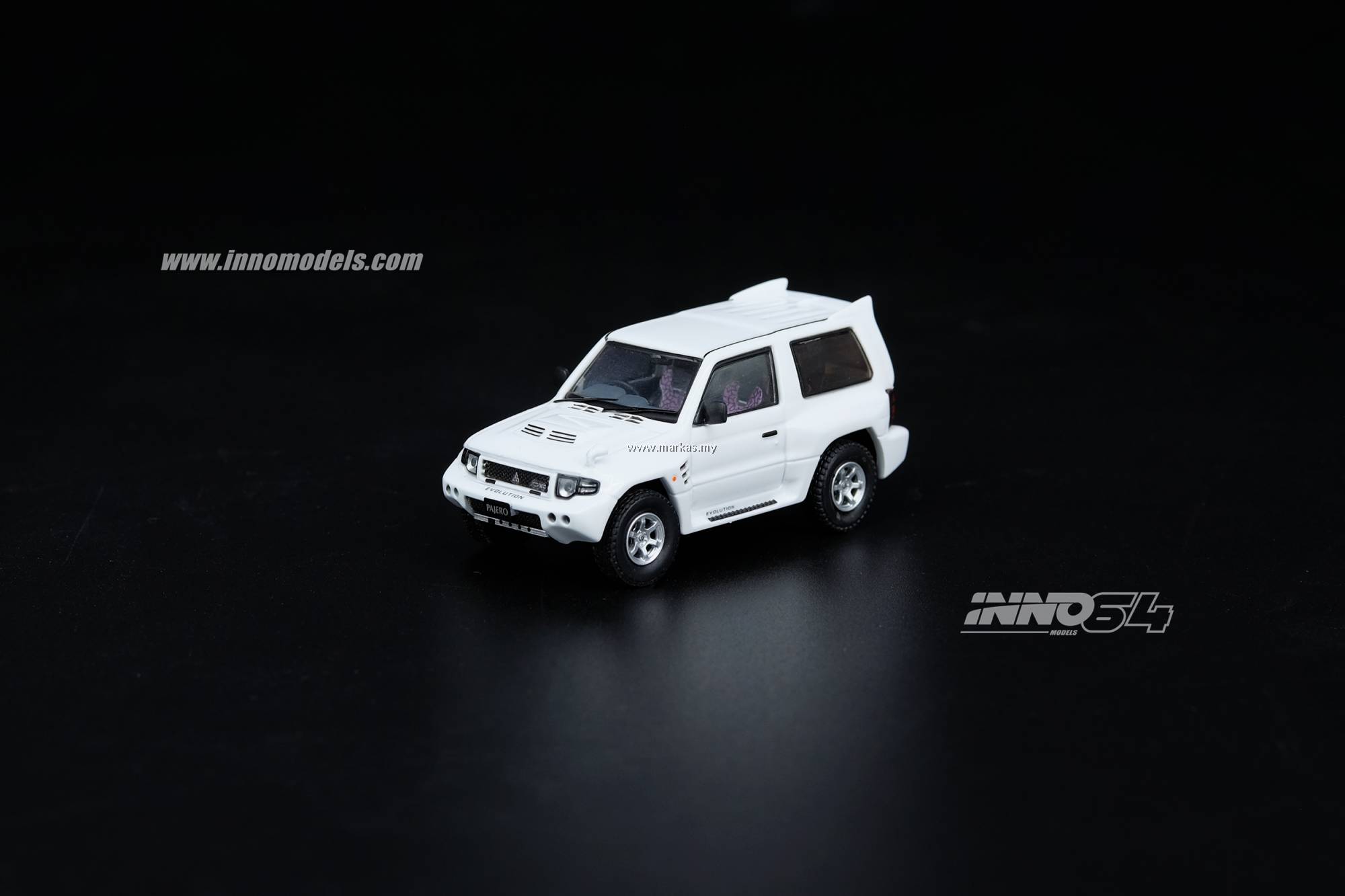 INNO MODELS INNO64 1/64 MITSUBISHI PAJERO EVOLUTION PLAIN WHITE WITH ...