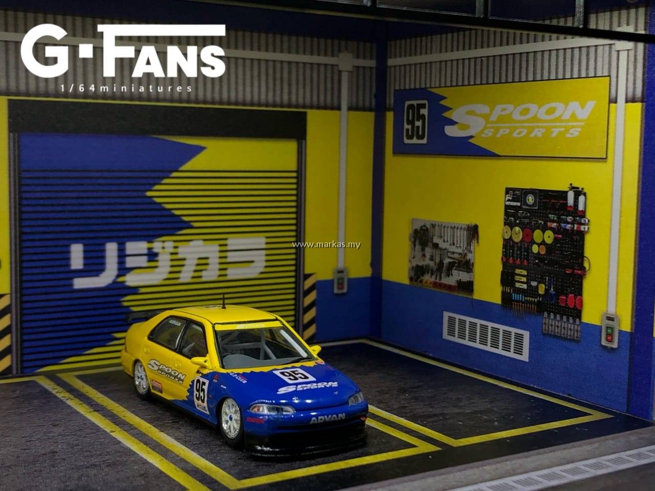 (PO) G-FANS MODELS 1/64 GARAGE SCENE SPOON DIORAMA WITH LED LIGHT