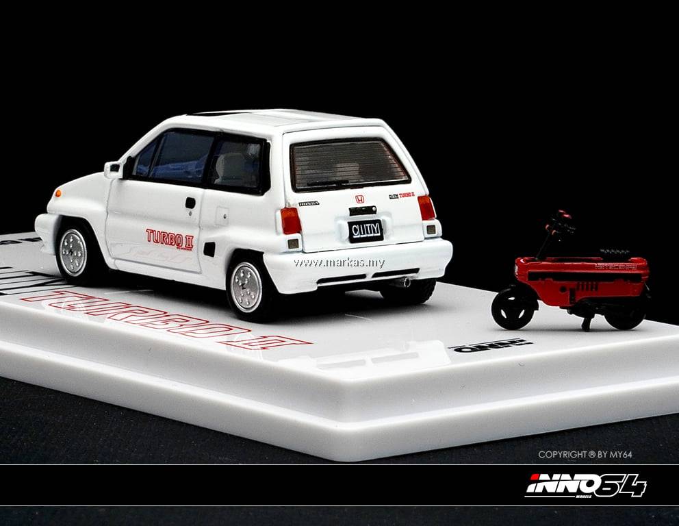 INNO MODELS INNO64 1/64 HONDA CITY TURBO II WHITE WITH RED MOTOCOMPO