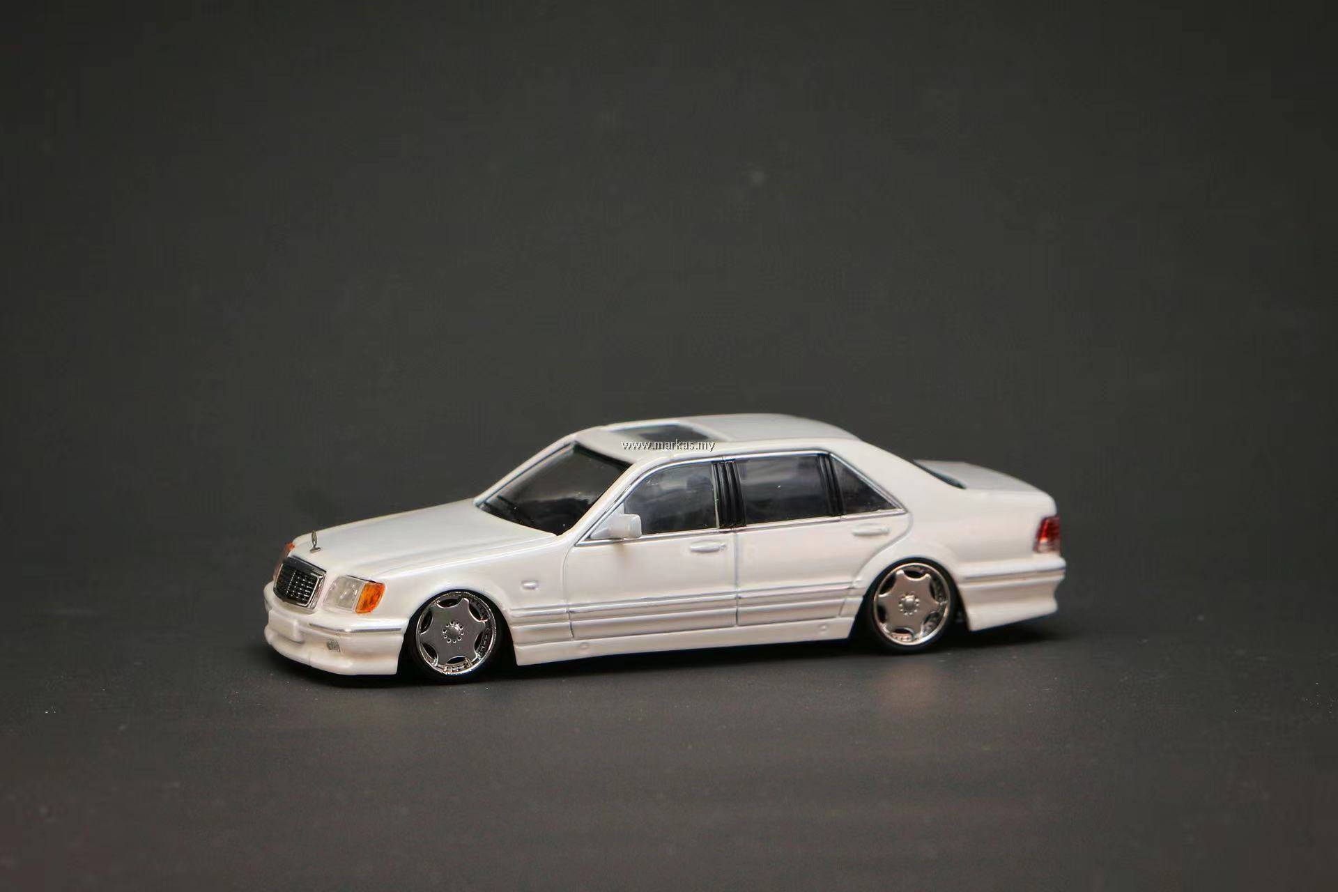 (PO) STREETWEAPON 1/64 MERCEDES BENZ W140 WHITE