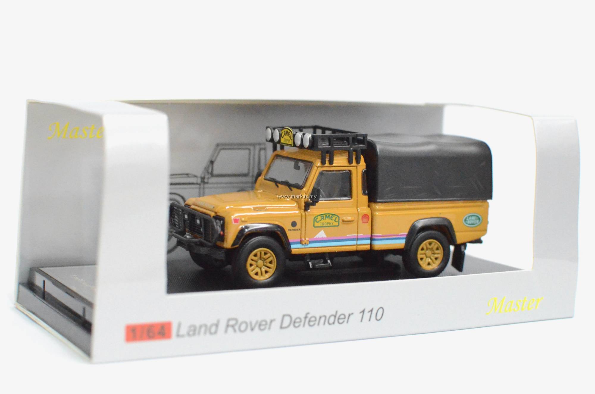 MASTER MODEL 1/64 LAND ROVER DEFENDER PICKUP CAMEL WITH ACCESSORIES