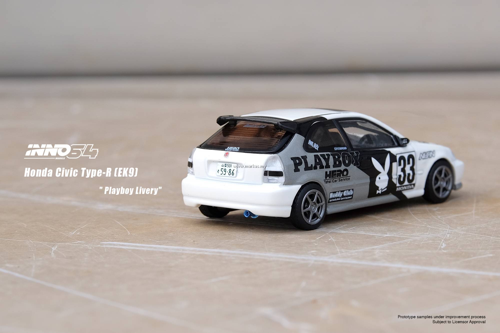 INNO MODELS INNO64 1/64 HONDA CIVIC TYPE-R EK9 PLAYBOY LIVERY