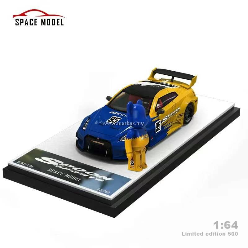 SPACE MODEL 1/64 NISSAN GTR R35 SPOON WITH BEAR FIGURE