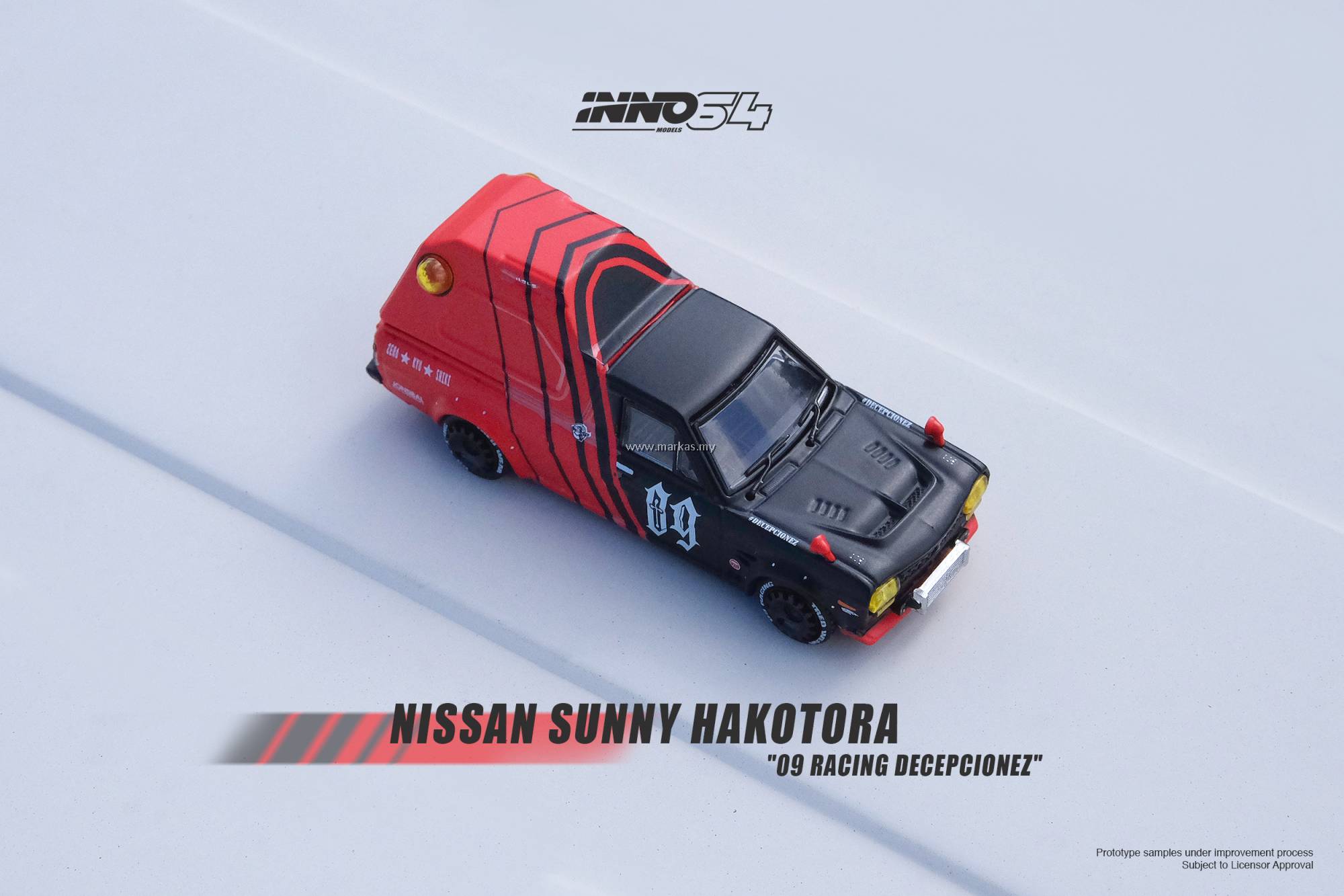INNO MODELS INNO64 1/64 NISSAN SUNNY HAKOTORA 09 RACING DECEPCIONEZ