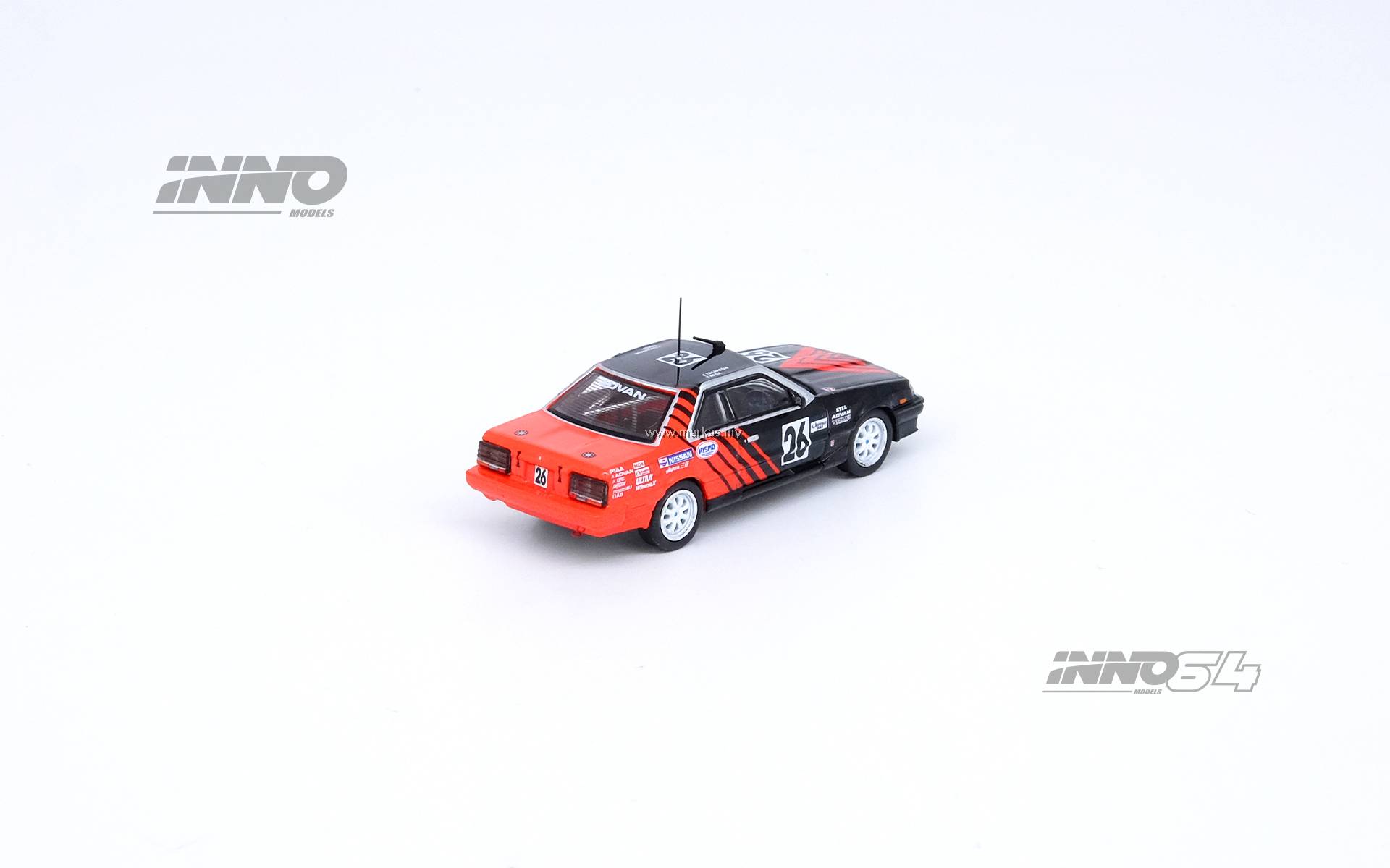 INNO MODELS INNO64 1/64 NISSAN SKYLINE 2000 TURBO RS-X DR30 #26 ADVAN ...