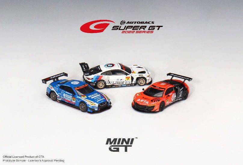 MINI GT JAPAN EXCLUSIVE 1/64 #484 BMW M4 GT3 #7 BMW TEAM STUDIE x CSL