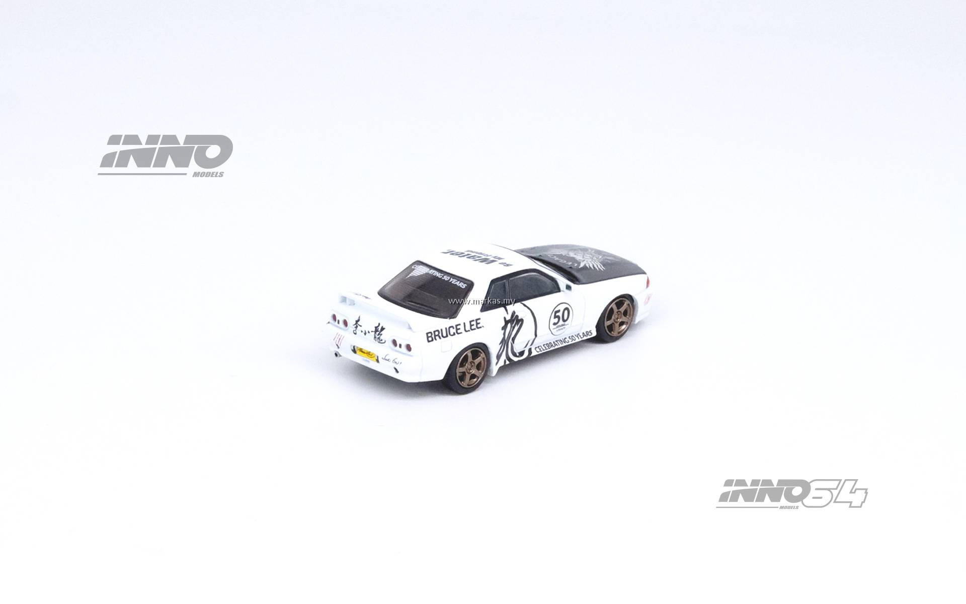 (PO) INNO MODELS INNO64 X TINY 1/64 NISSAN SKYLINE GT-R R32 BRUCE LEE